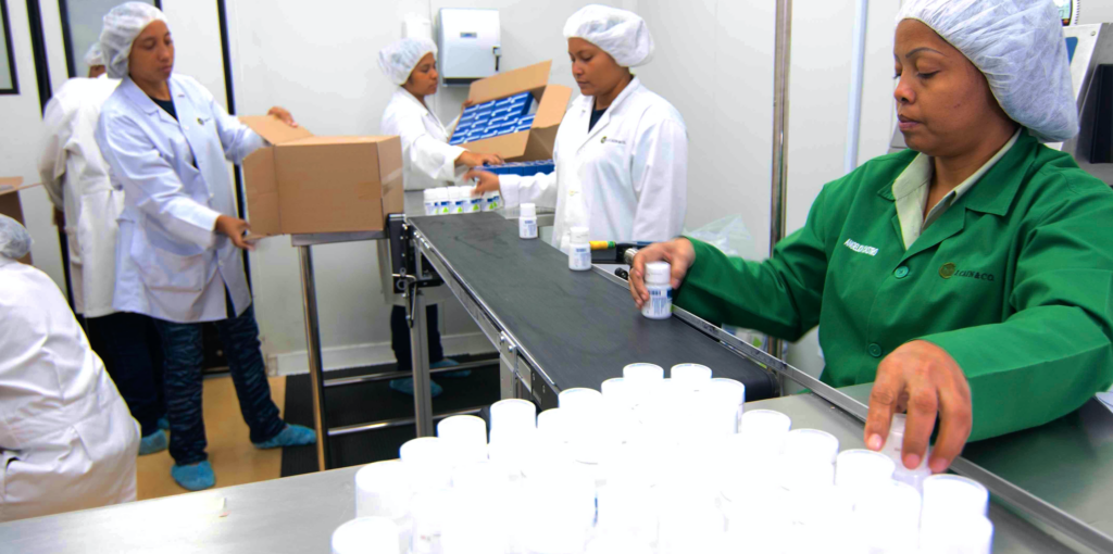 Logística Farmacéutica y su importancia en la cadena de suministros - J ...